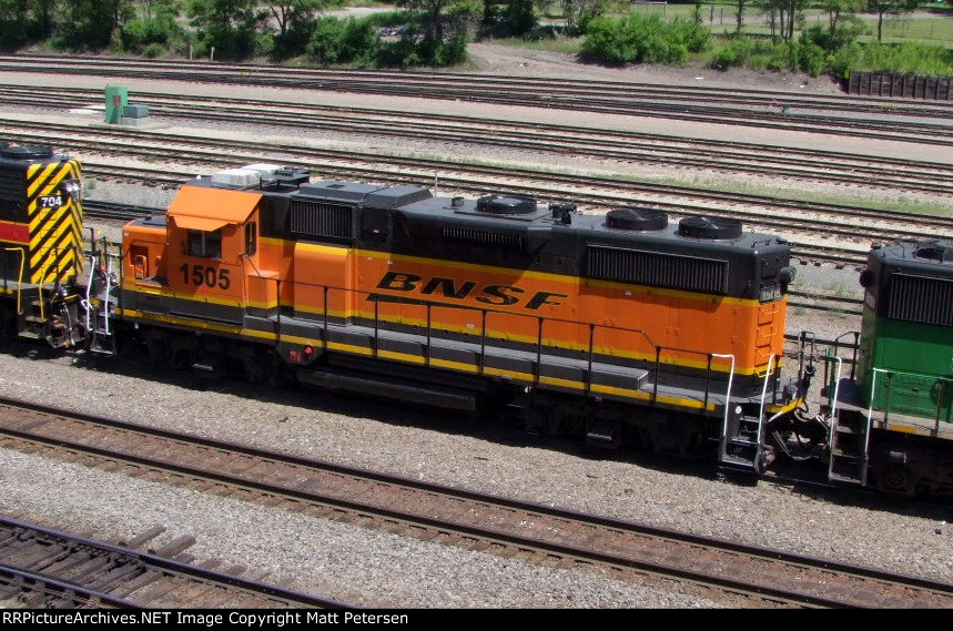 BNSF 1505